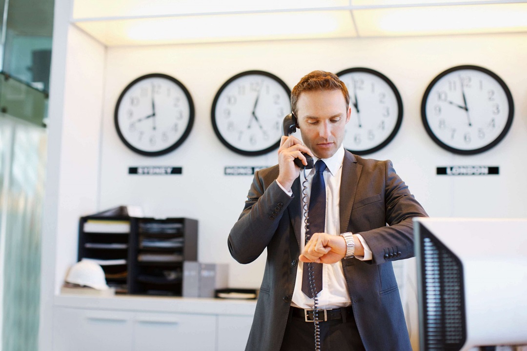 Four working days a week is better than five. Or not?